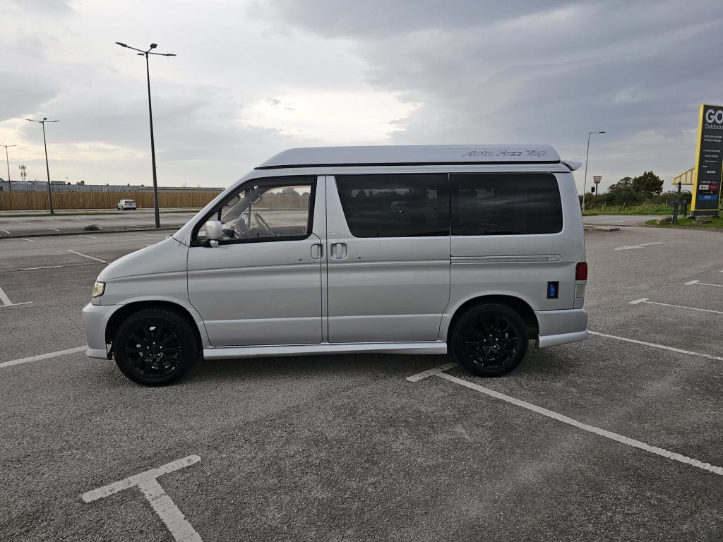 Mazda Bongo 2.5 V6 CAMPER VAN - Mazda Bongo Auto Centre
