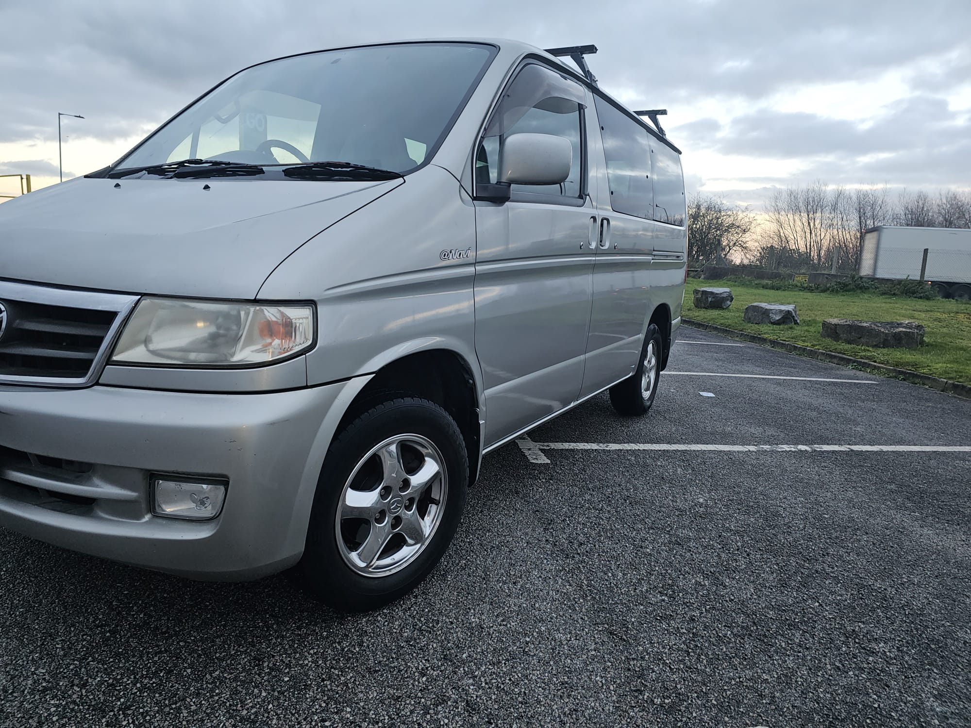 MAZDA BONGO 2.0 PETROL TIN TOP FACE LIFT (2000) - Mazda Bongo Auto Centre