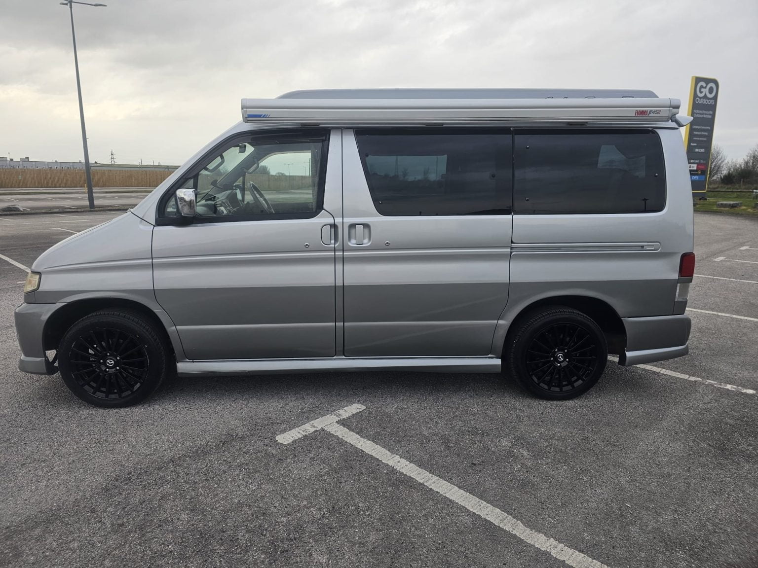 Mazda Bongo 2.5TD Pop-Top Automatic Campervan - Mazda Bongo Auto Centre