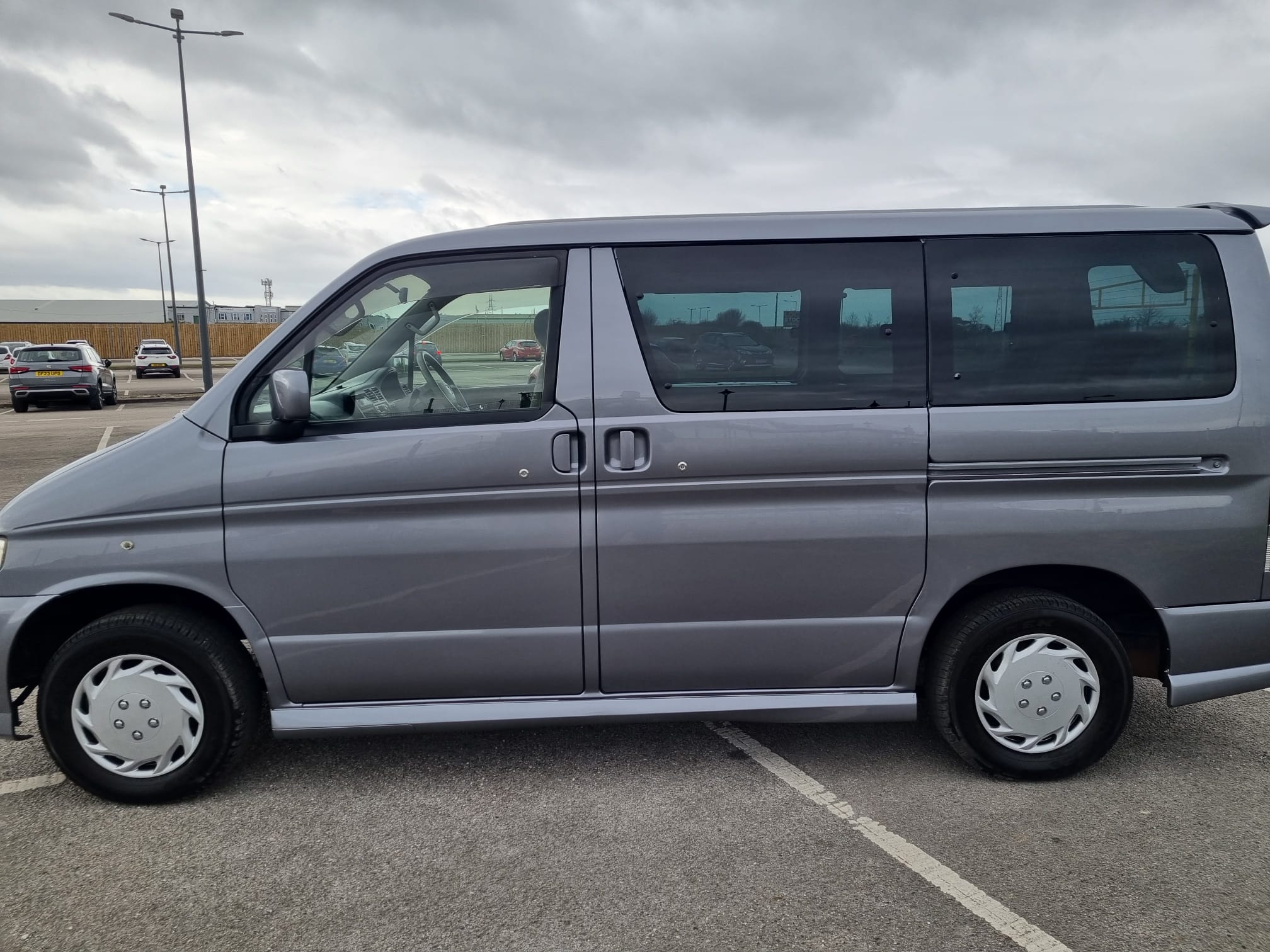 Mazda Bongo 2.0 Petrol Aero Tin Top - Mazda Bongo Auto Centre