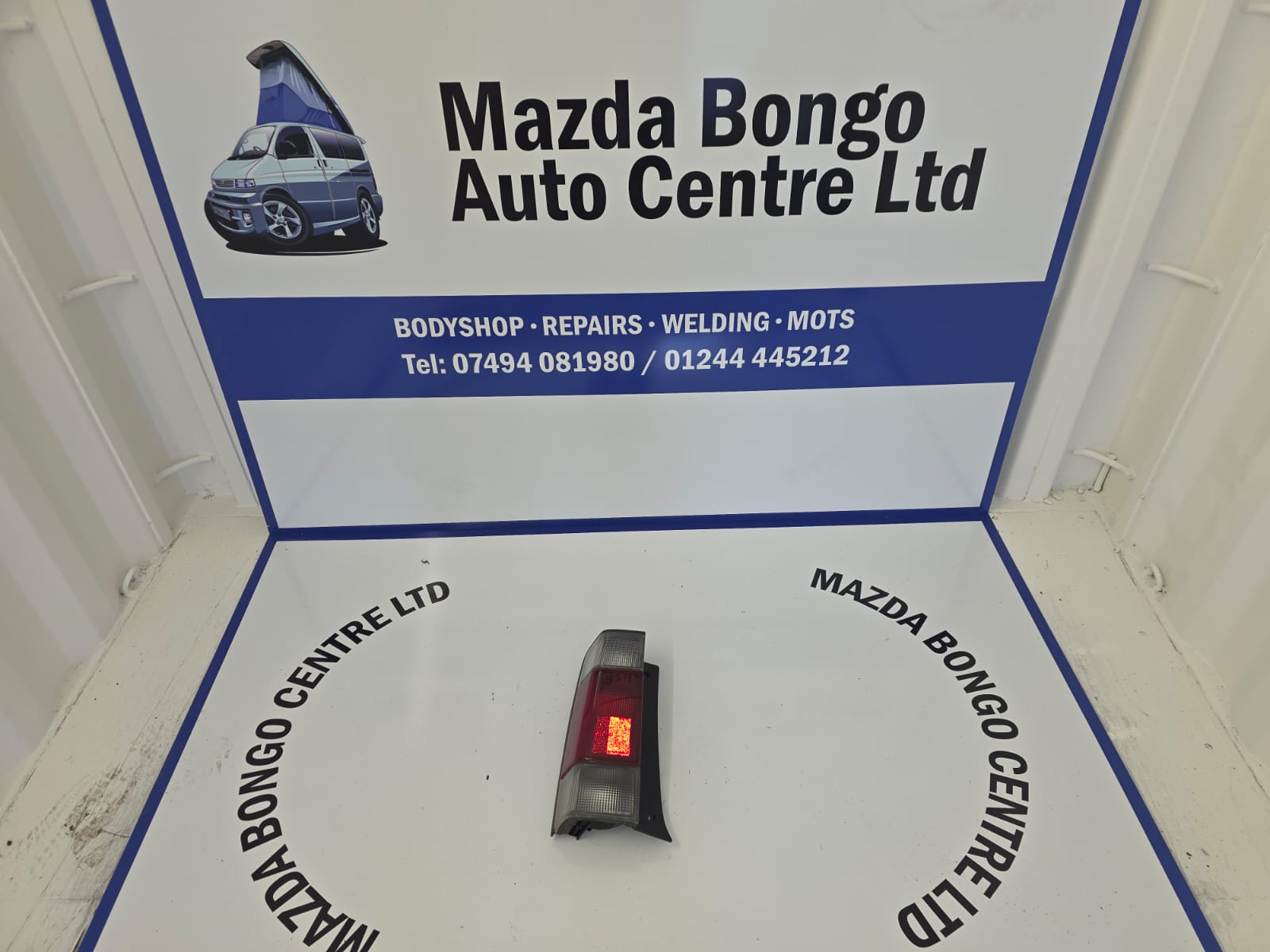 95 - 99 Rear light clear indicator MK 1 - Mazda Bongo Auto Centre
